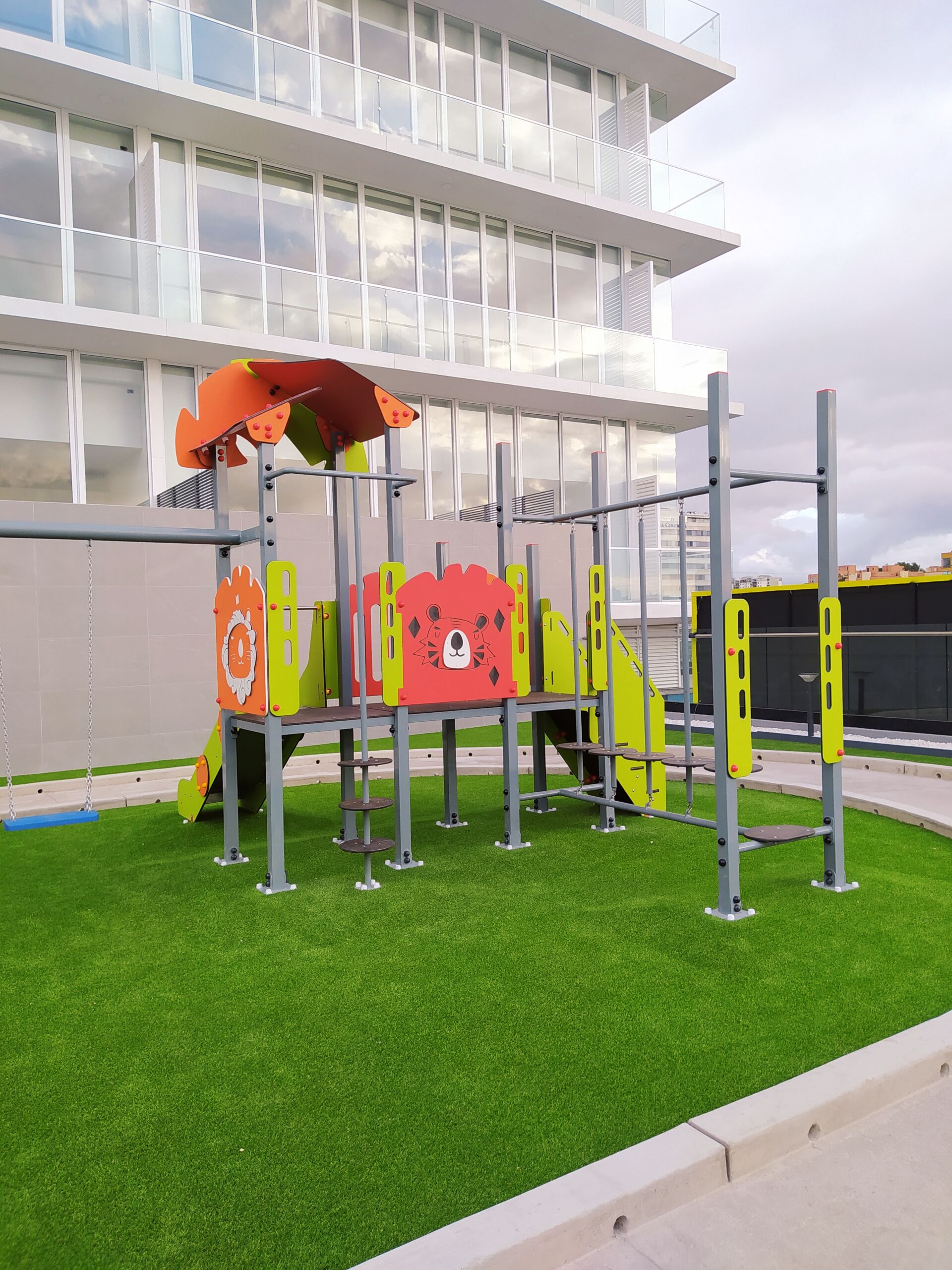 CC Plaza Claro | Parques Infantiles De Colombia