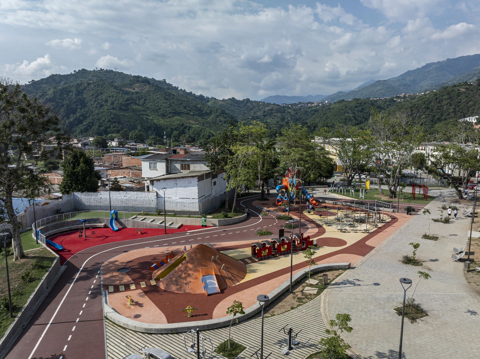 Parque Ferrocarriles | Parques Infantiles De Colombia